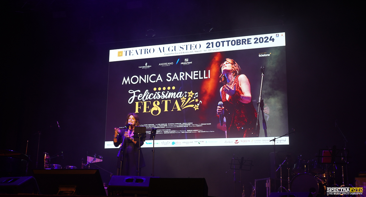 Recensione: Felicissima Festa con Monica Sarnelli al Teatro Augusteo ...